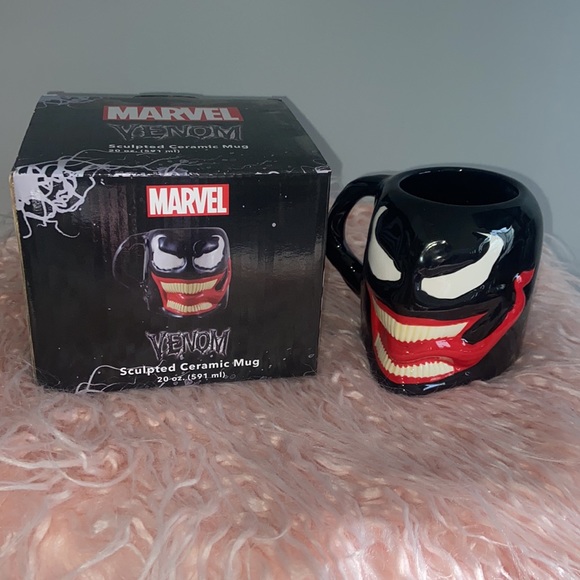 Marvel | Dining | Marvel 3d Venom Black Red White Sculpted 2oz Mug ...